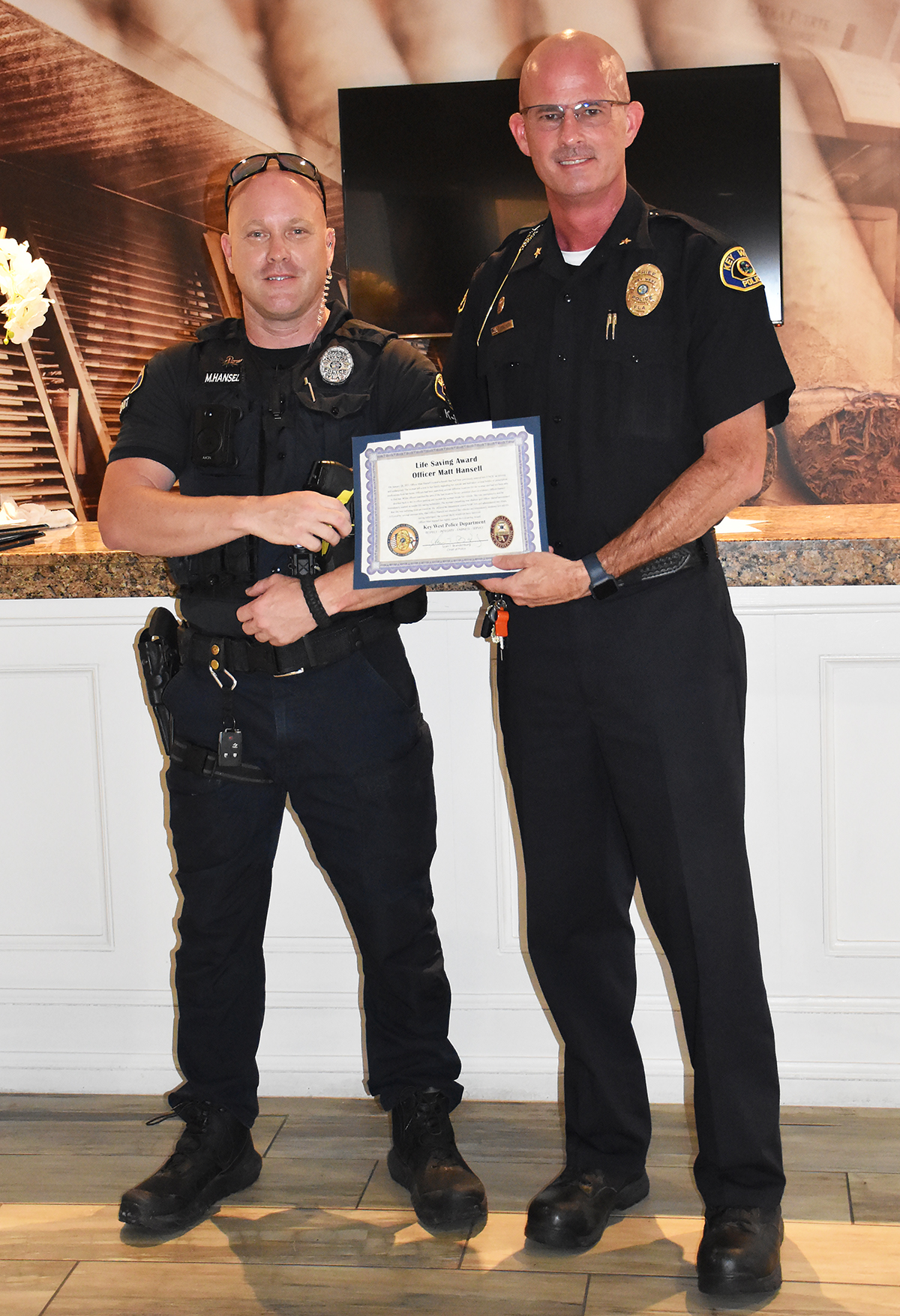 Officer Hansell Earns Lifesaving Award | KONK Life